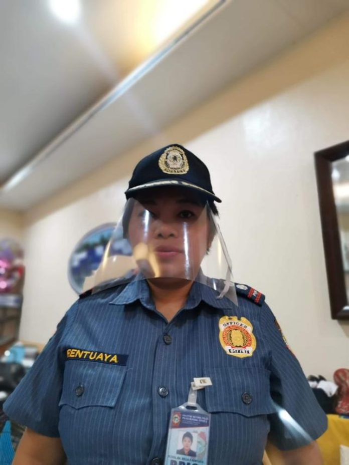 Cops Create Improvised Face Shields Due To Shortage of Protective Gears