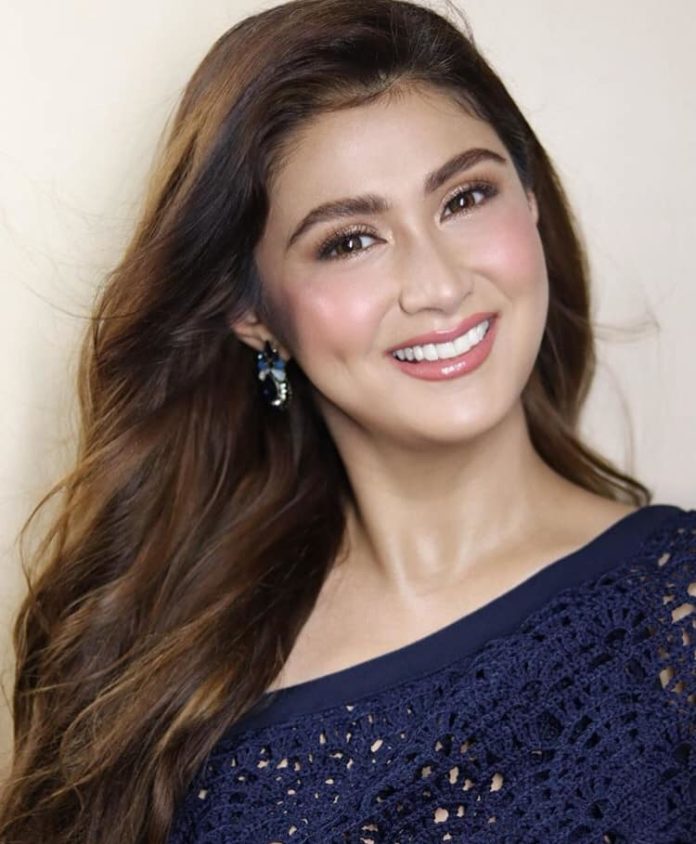 Actress Carla Abellana Posts Rude Message from "Kapamilya" Supporter