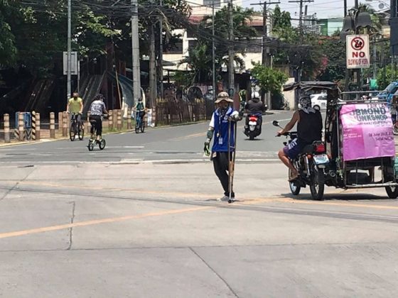 PWD Traffic Enforcer Earns Praises Online For Working Hard Despite ...