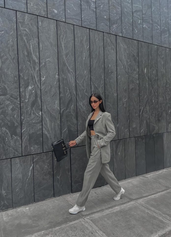 Young Woman Shares Difference Between ‘Looking Rich’ & ‘Looking ...