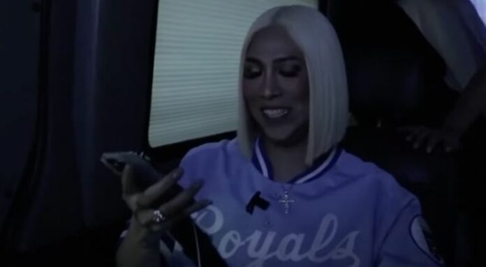 Vice Ganda Catches Driver Watching Eat Bulaga: "Napakasupportive ni kuya!"