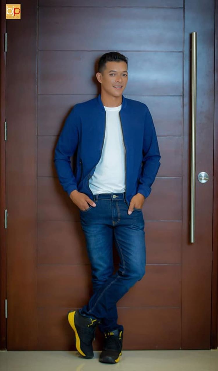 Jericho Rosales Look Alike is Now a Model