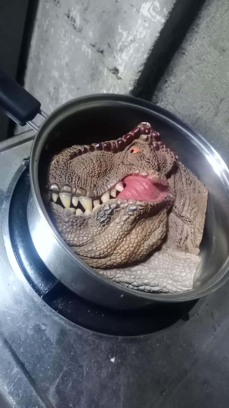 Male Netizen Expresses 'Disappointment': "Uuwe ka nang gutom… Pag bukas mo nang kaldero ...