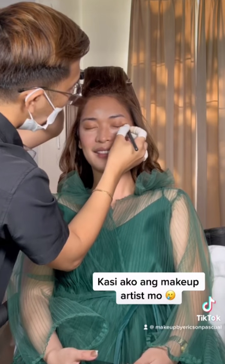 Bride's Makeup Artist During Wedding Turns Out to be her Ex-Boyfriend