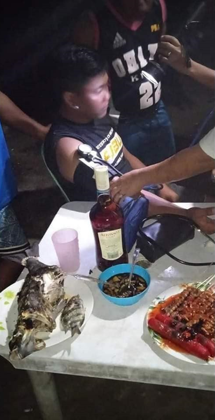 Drinking Buddies Undergo BP Check Before Drinking Session: "Safety ...