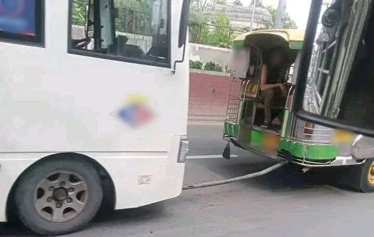 Traditional Jeepney Towing a Modernized Mini Bus Goes Viral, Earns ...