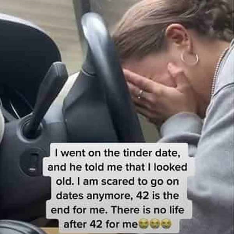 42-Year-Old Lady Called 'Old' by Her Tinder Date
