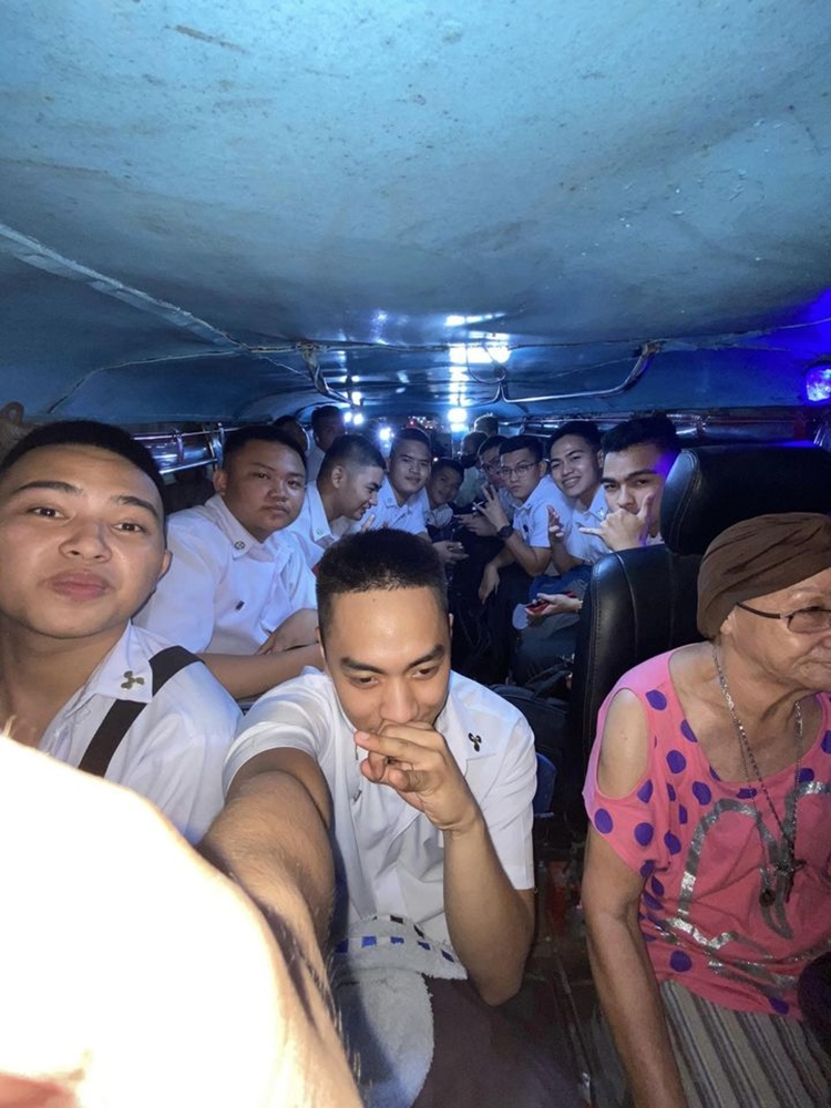 Jeepney Driver Nanay Goes Viral: "Solid mag drive chill lang eh"