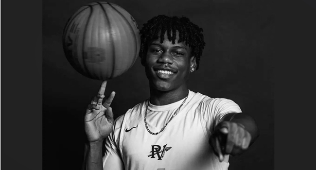 17-Year-Old Basketball Player From Alabama Dies After Collapsing on the ...