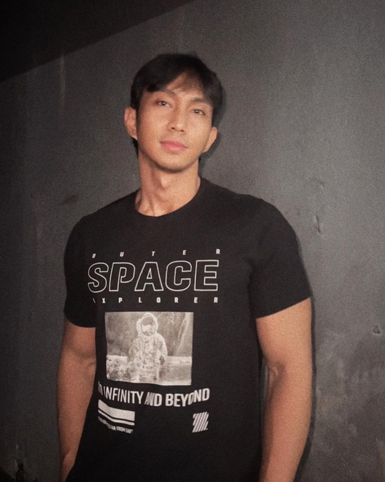 Rendon Labador Returns to Facebook with a New Page; Netizens Say, "Mass ...