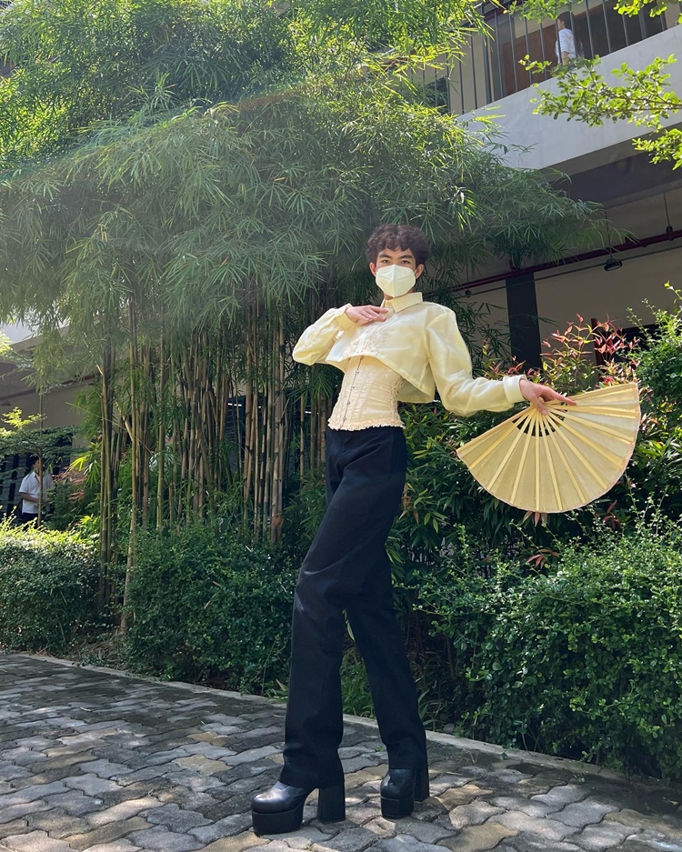 Modern Barong Tagalog Worn by SHS Student in Davao Earns Admiration ...