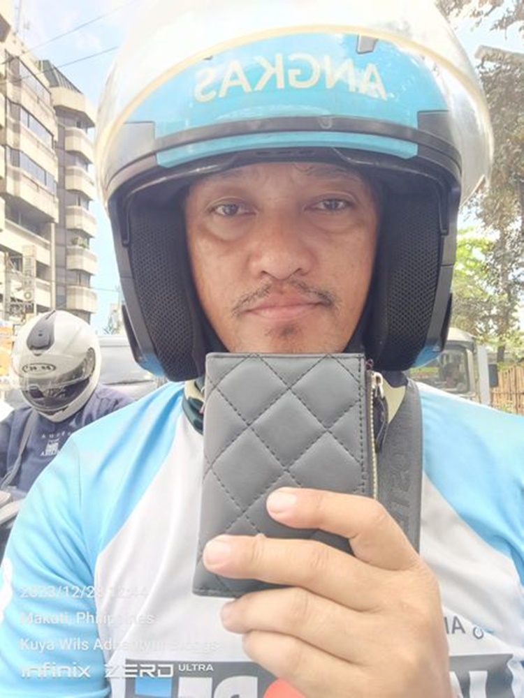 Honest Angkas Rider Earns Praise for Returning Lost Wallet to Owner ...