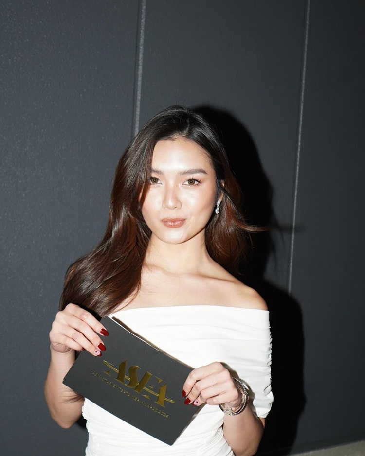 'TOMORROW TIMES TOGETHER' Francine Diaz Mispronounces Kpop Group’s Name ...