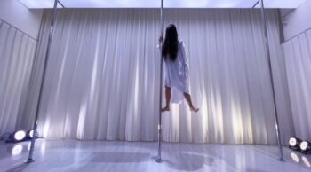 Pole Dancer Incorporates Horror for Hilarious Pole Dancing Performance ...