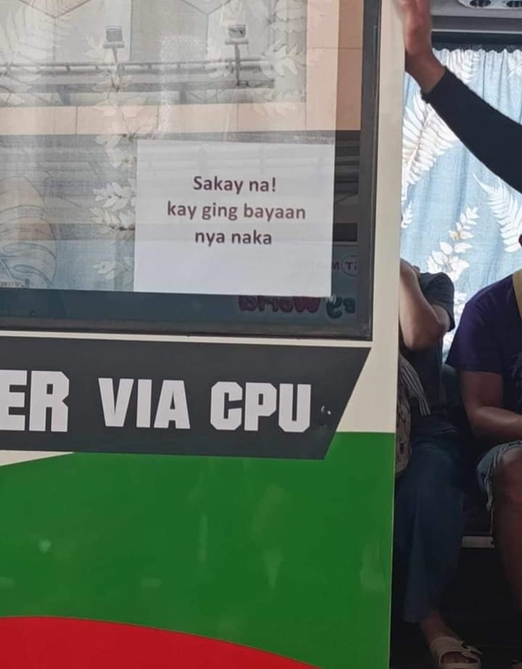 Funny Signs in Modern Jeepney Entertain Passengers | Newspapers