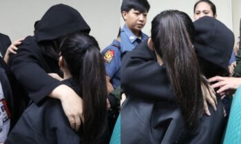 Alice Guo & Sheila Guo Photos Hugging At Senate Goes Viral| Newspapers