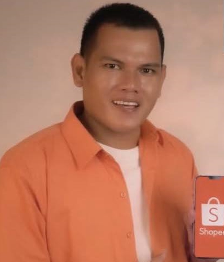 Cristopher Diwata, the Man Behind "What Hafen Vella," is Now an Endorser for Shopee and Mang ...