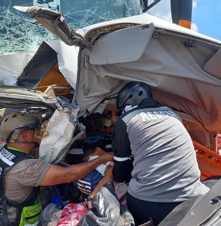 SCTEX Bus Crash Driver Banned for Life | Newspapers