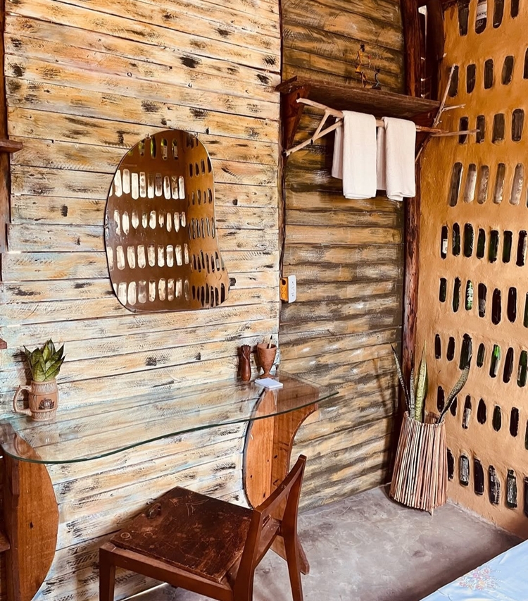 Mom and Daughter Build a House Using 8,000 Recycled Glass Bottles ...