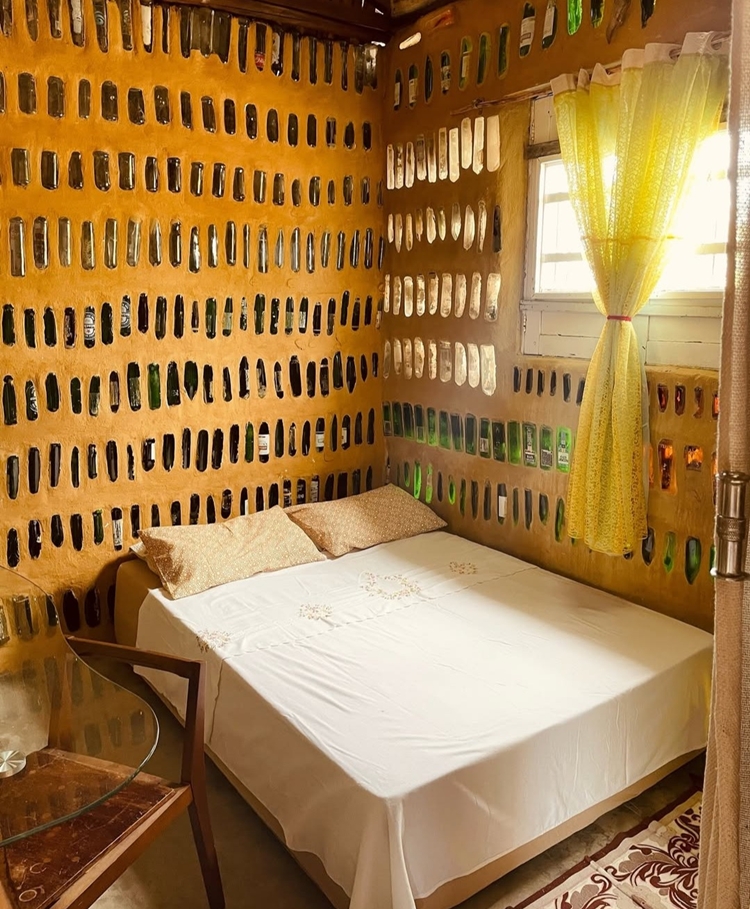 Mom and Daughter Build a House Using 8,000 Recycled Glass Bottles ...