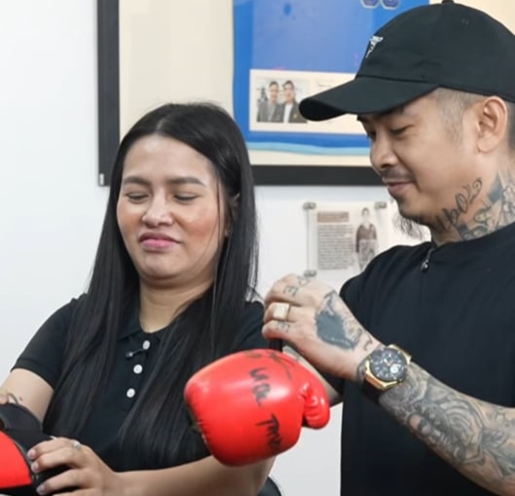 Eric Nicolas Tries to Sell Torre’s Boxing Gloves for ₱500K to Boss Toyo ...