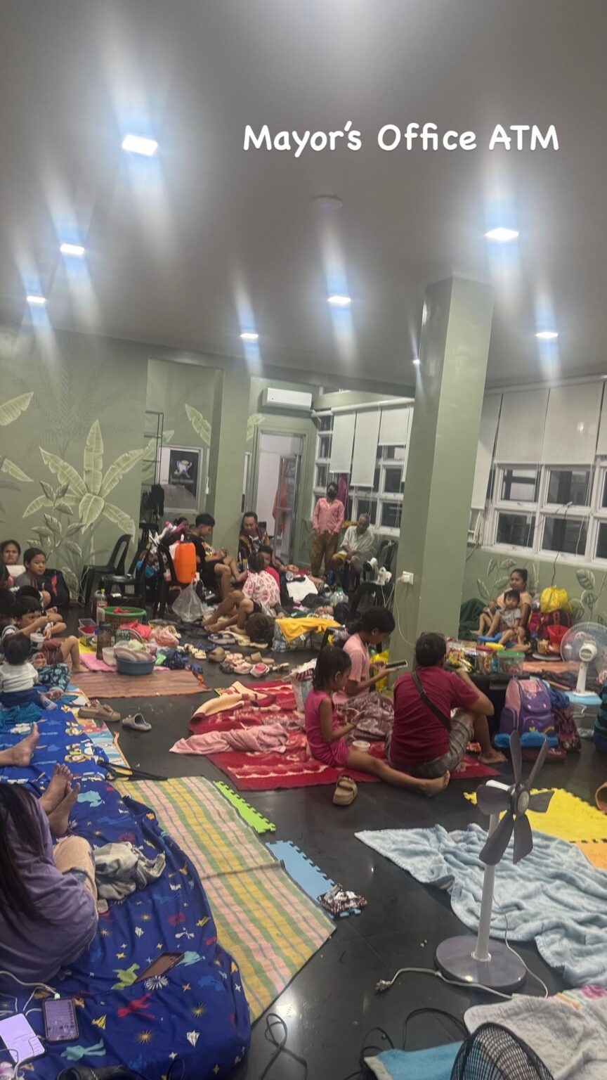 Naga Mayor Leni Robredo's Office Turns Into Evacuation Facility amid ...