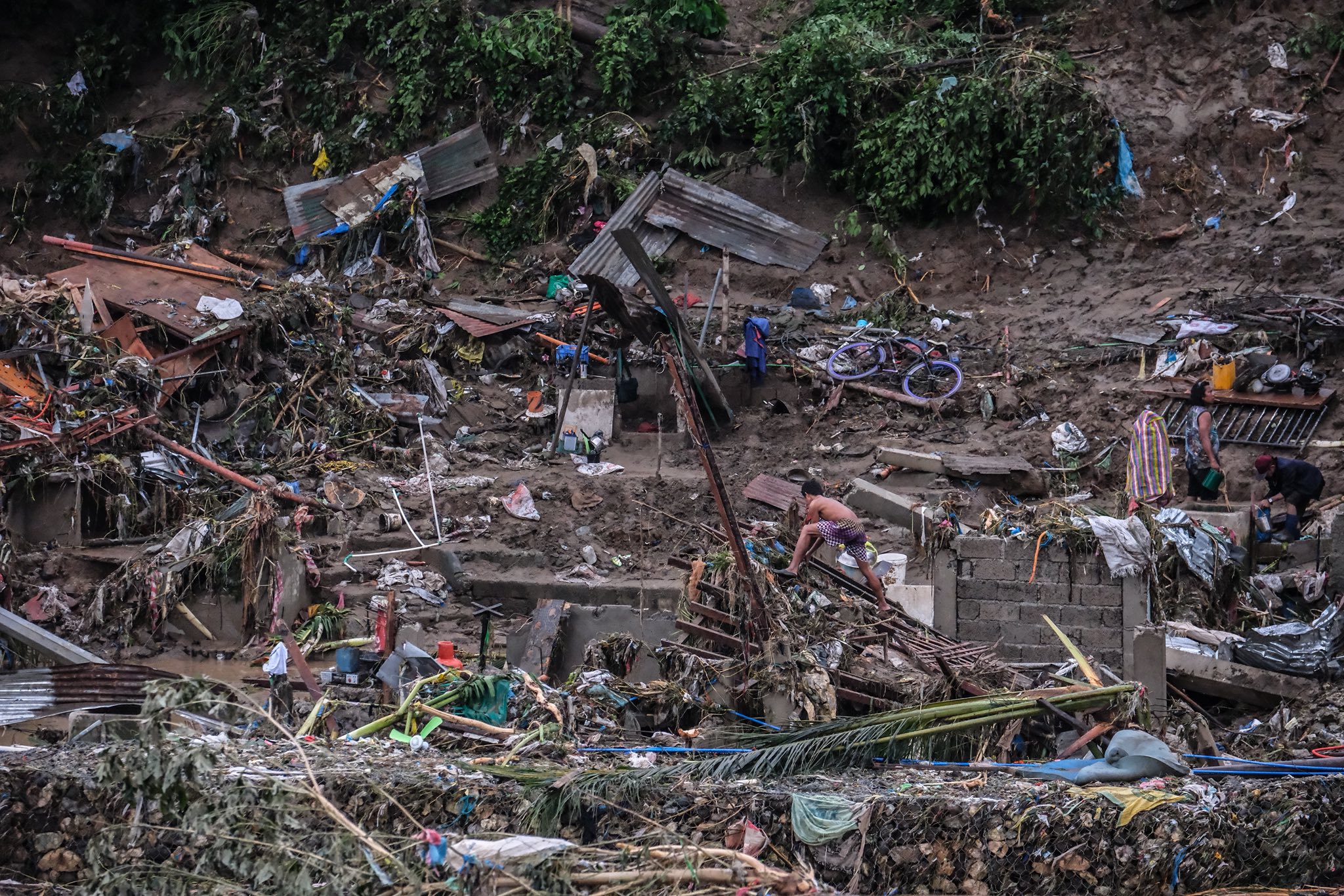 Typhoon Tino's Death Toll Hits Over 100 in Cebu, Negros amid Ongoing ...